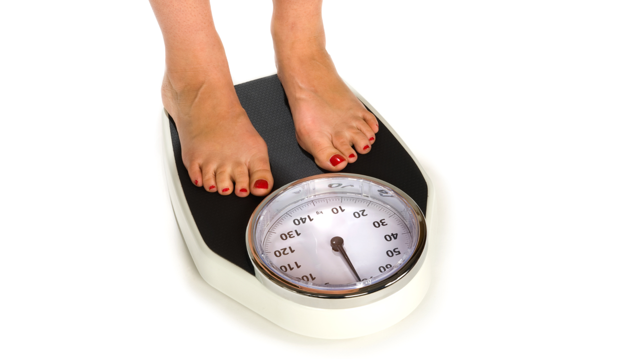 WHY YOU SHOULDN’T BE SCARED OF THE WEIGHT SCALE - Physico city